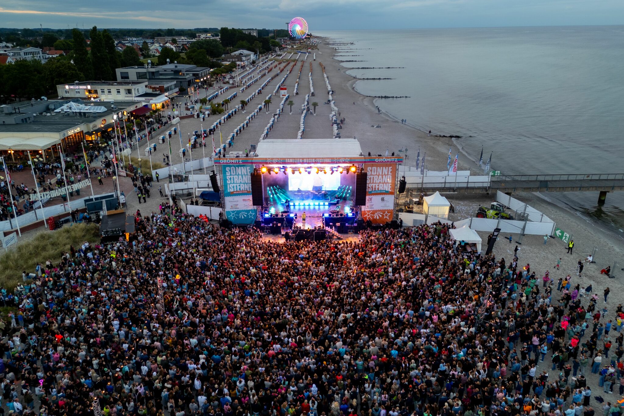 Grömitz: Der nächste Act für „Sonne, Strand & Sterne 2026“ steht fest ...